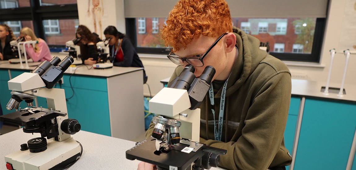 Science students gain insights into exciting university courses - News ...